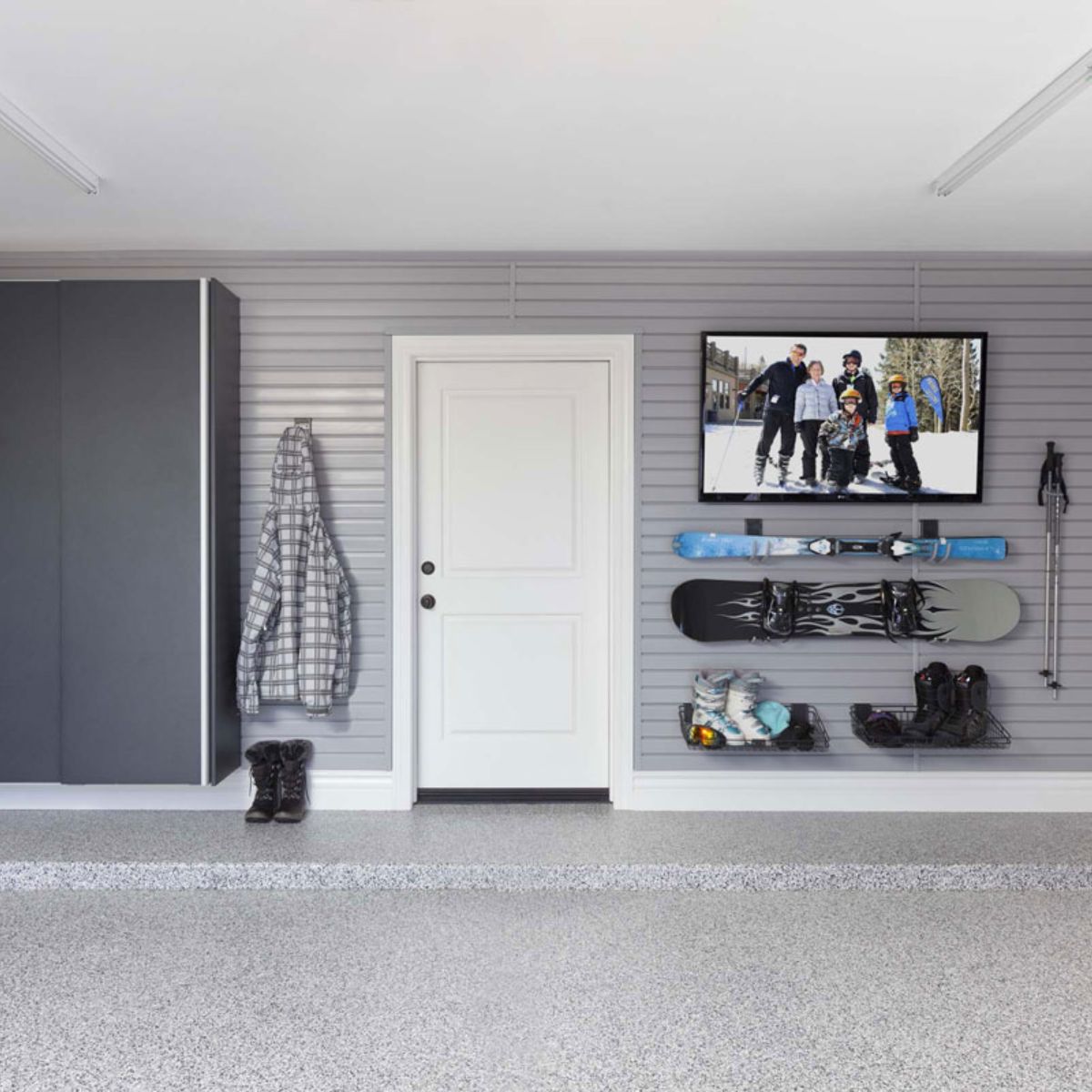 San Diego, CA Slatwall Design and Installation