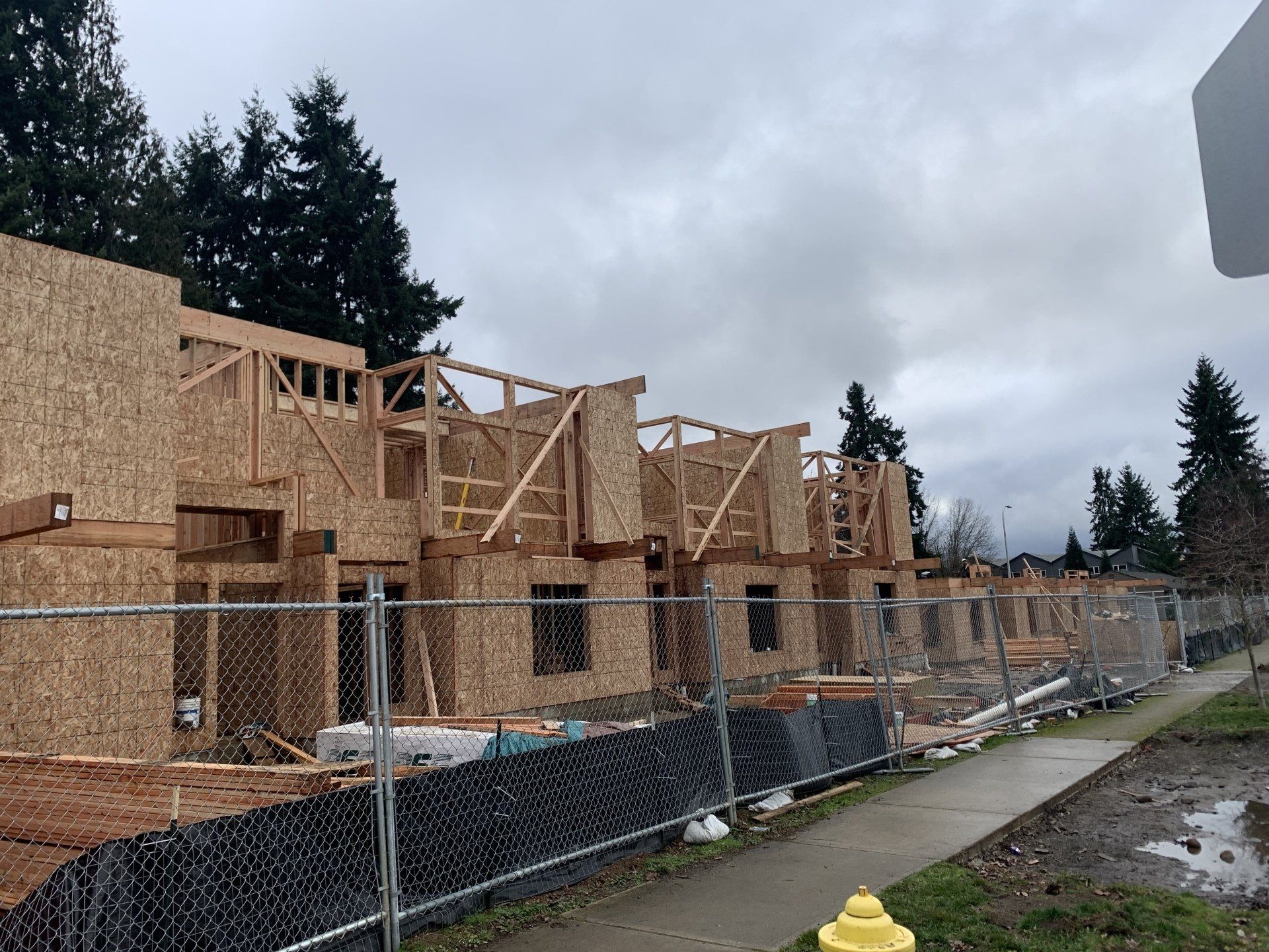 Highlands Apartments | United Seattle | Everett, WA