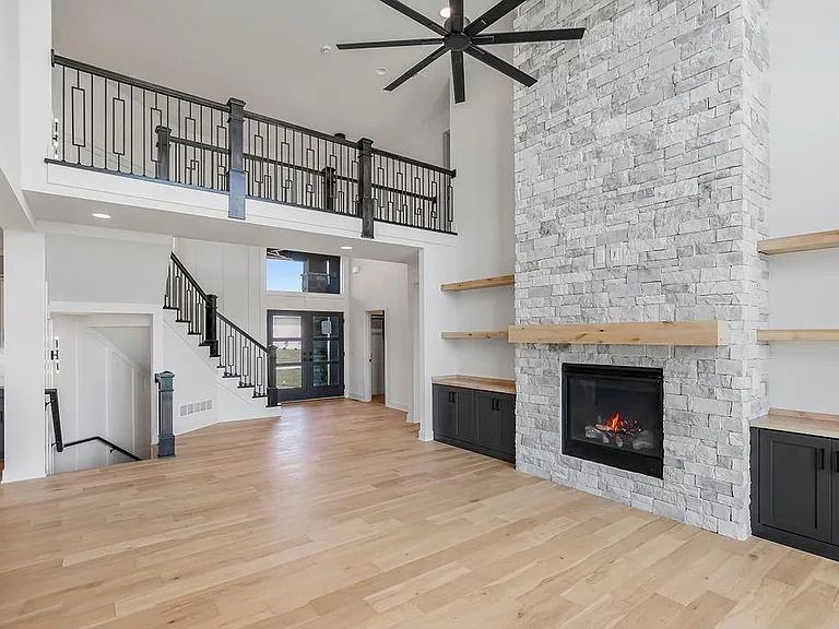 Available Custom Homes in Kansas City | Walker Custom Homes