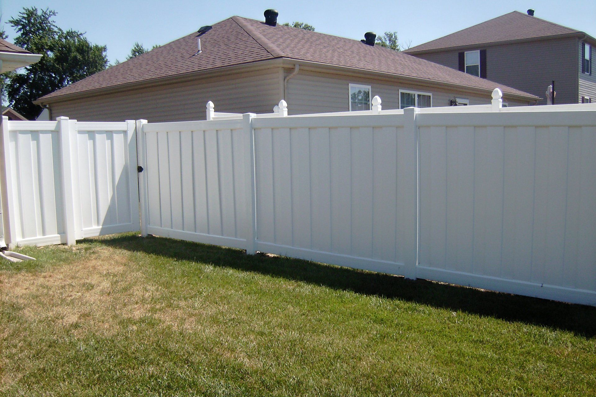 Backyard Fences & Decks | Evansville, IN