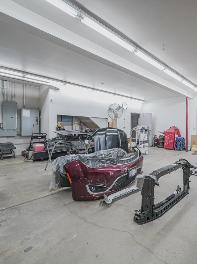 Beeman Auto Body | Lincoln's Collision Repair Specialists