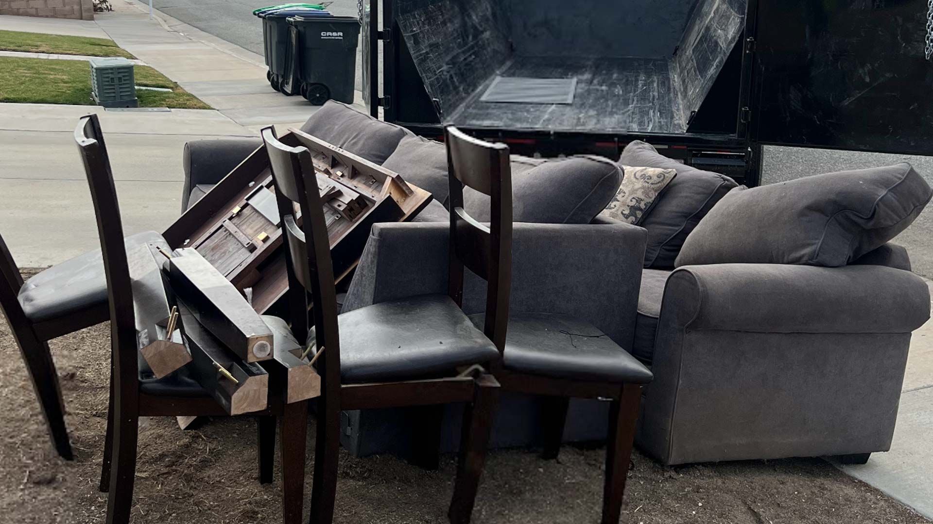 Top Junk Removal in San Jacinto Valley, CA | Wolfpaq Haul LLC