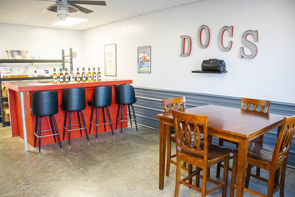 Doc Howard's Distillery | Local Ohio Bourbon - Whiskey - Rum - Cocktails