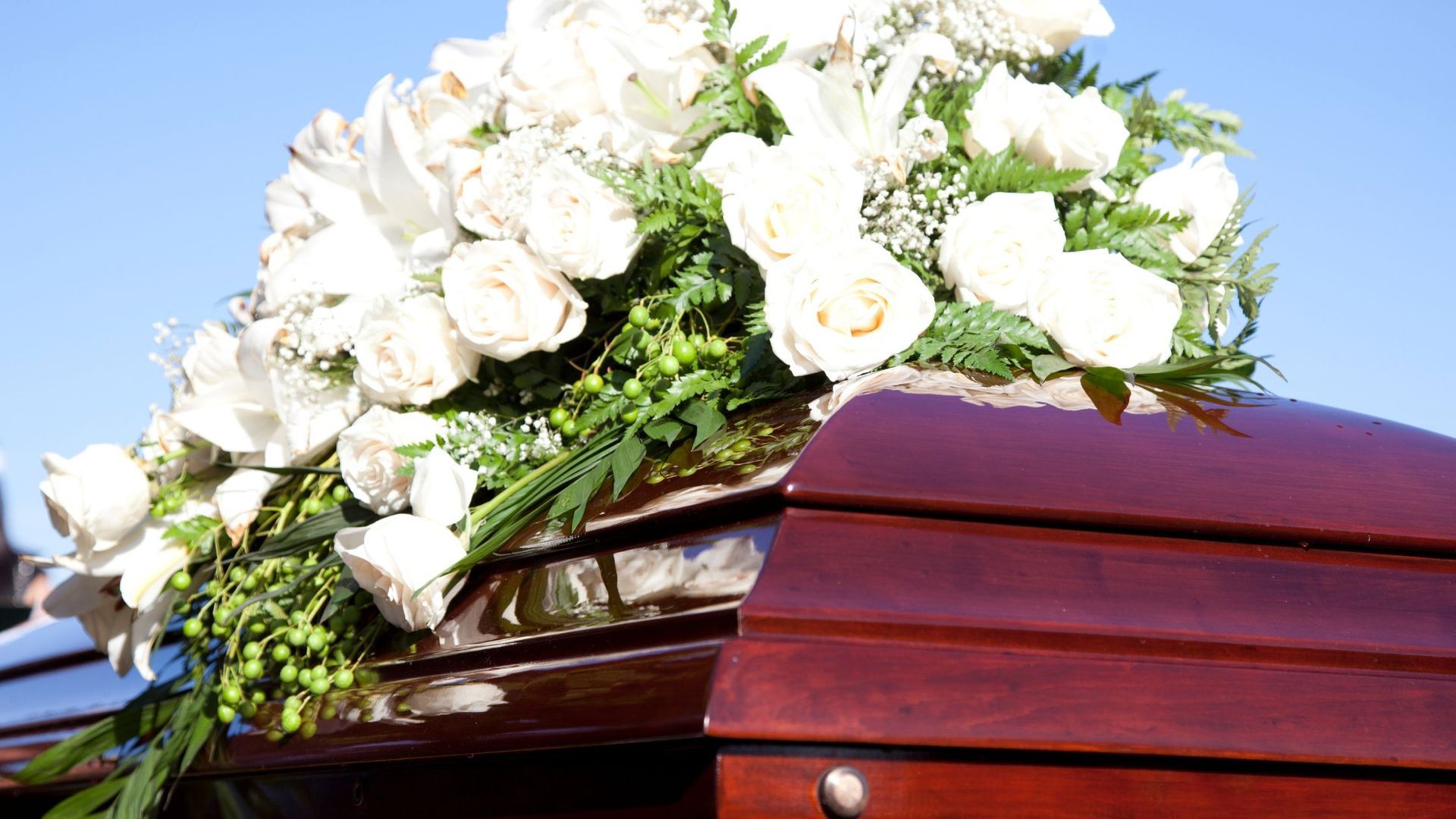 Easy Ways to Personalize a Funeral Service on a Budget