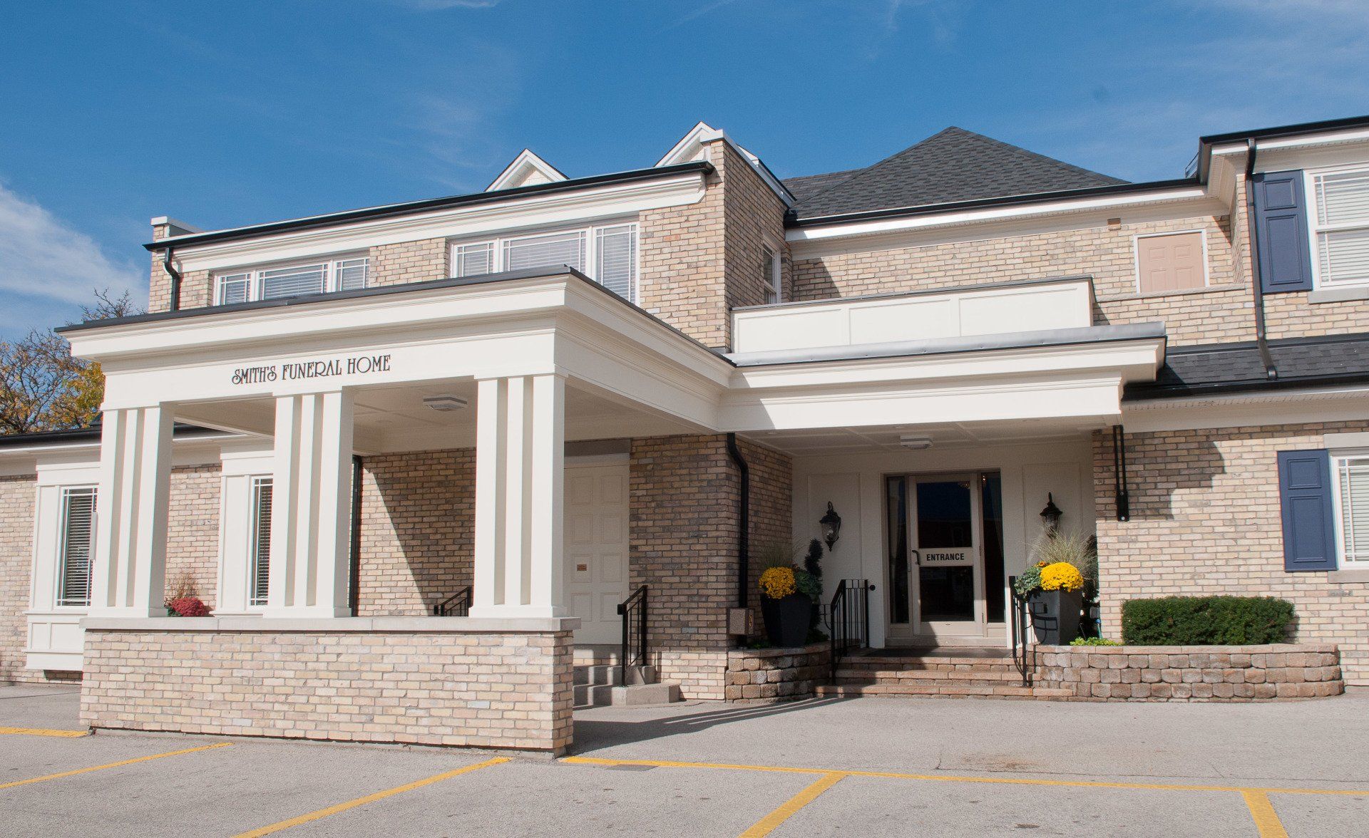 Brant Street Chapel | Smith's Funeral Homes