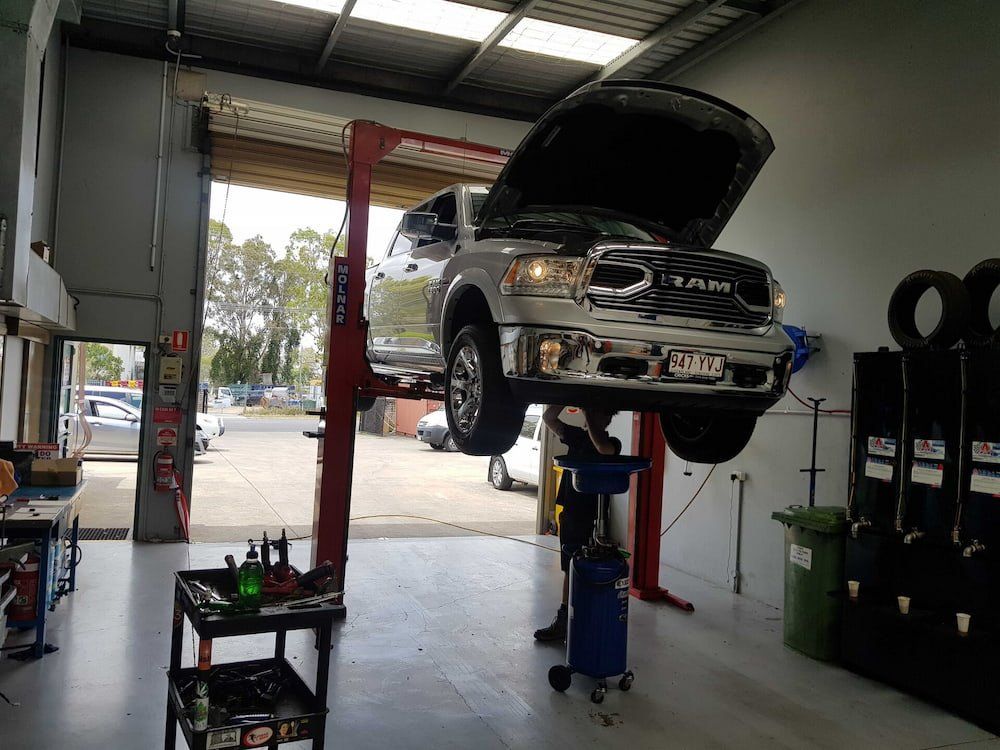 Vehicle Repairs & Servicing in Brisbane | Pitlane Automotive