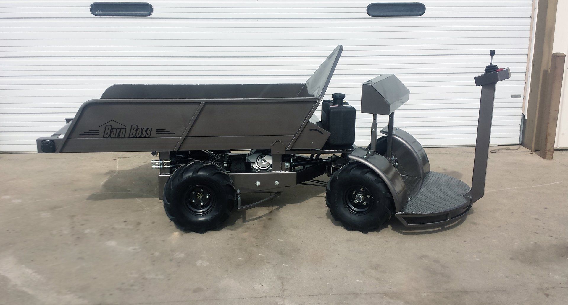 Barn Boss USA Revolutionary Poultry Barn Equipment