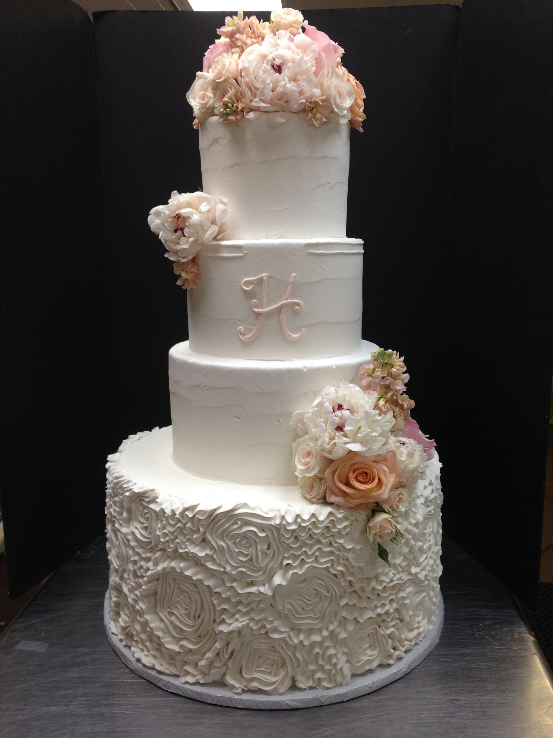 Dallas Affaires Cake Co | Dallas, TX | Wedding Cake