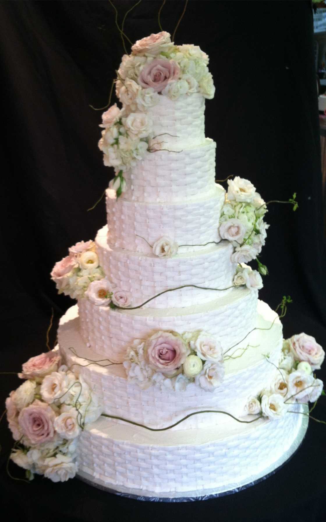 Dallas Affaires Cake Co | Dallas, TX | Wedding Cake