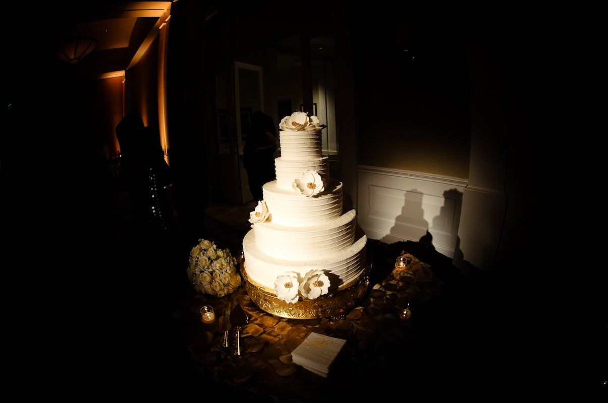 Dallas Affaires Cake Co | Dallas, TX | Wedding Cake