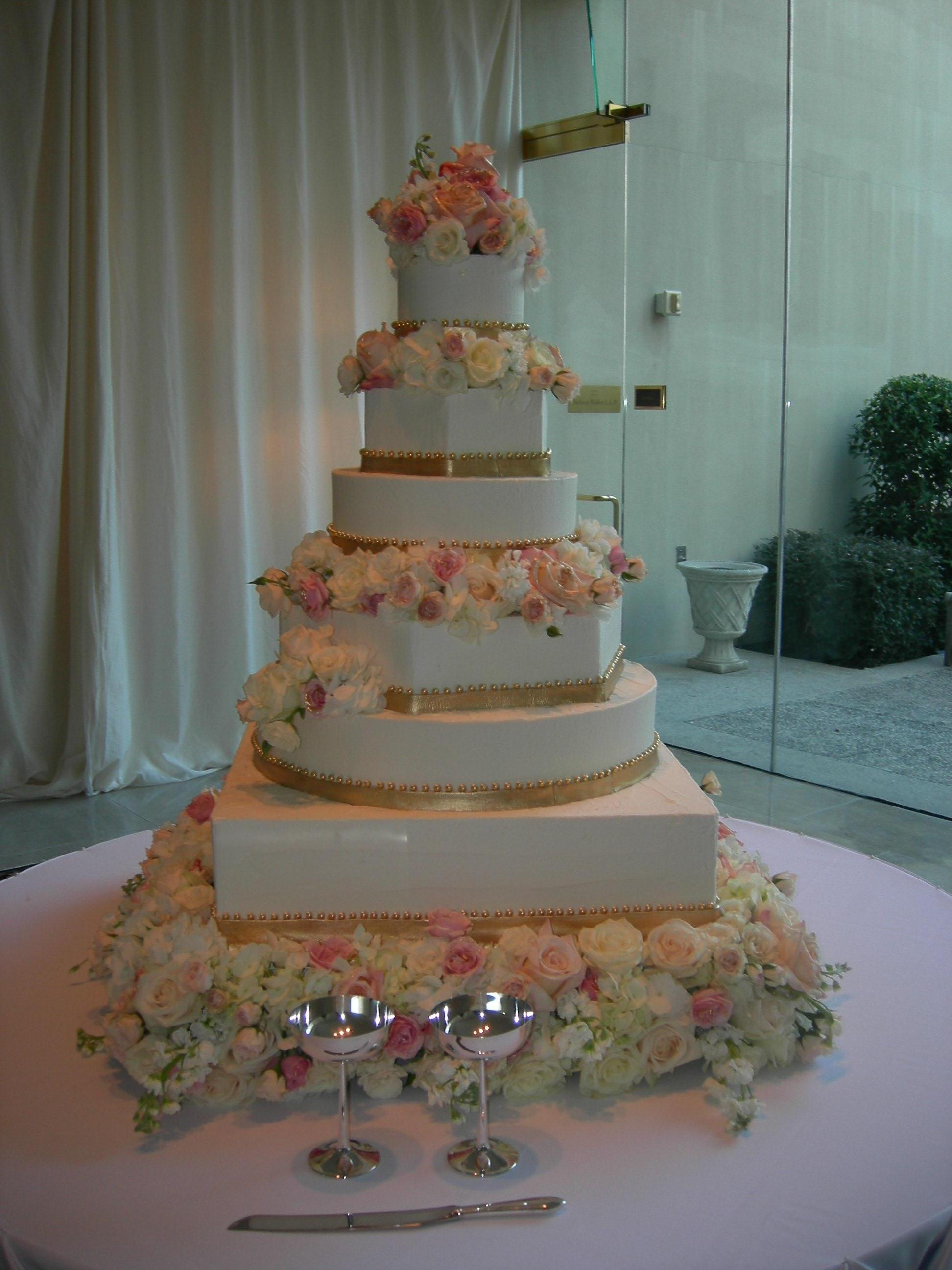 Dallas Affaires Cake Co | Dallas, TX | Wedding Cake