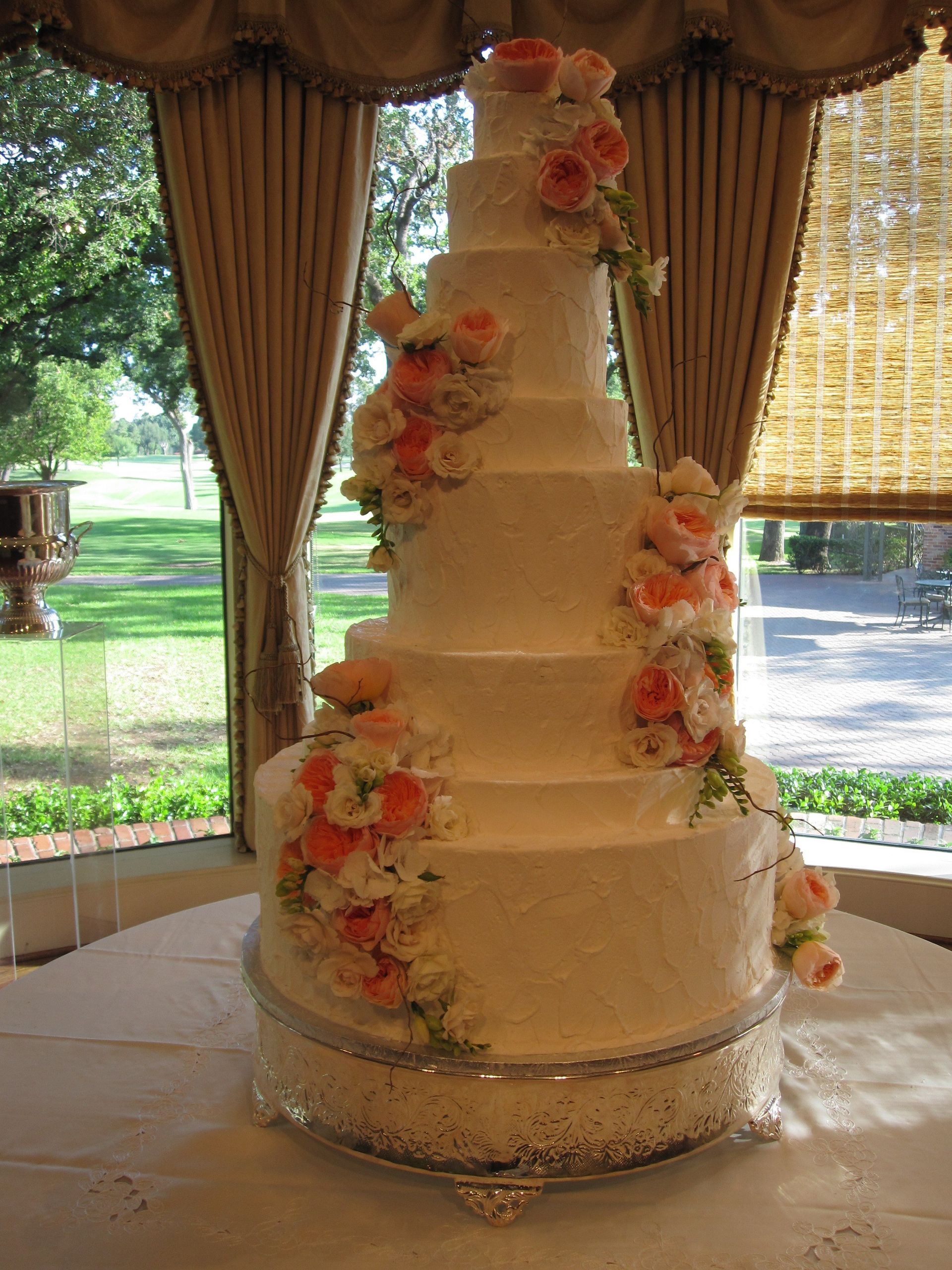 Dallas Affaires Cake Co | Dallas, TX | Wedding Cake