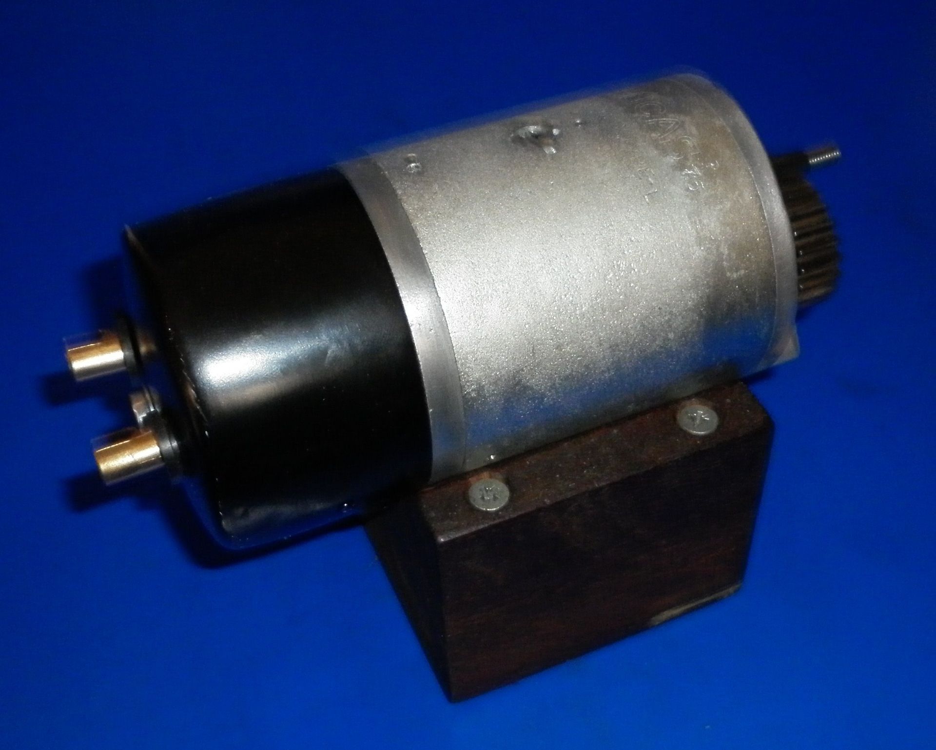 he Magneto Guys - Help identifying dynamos