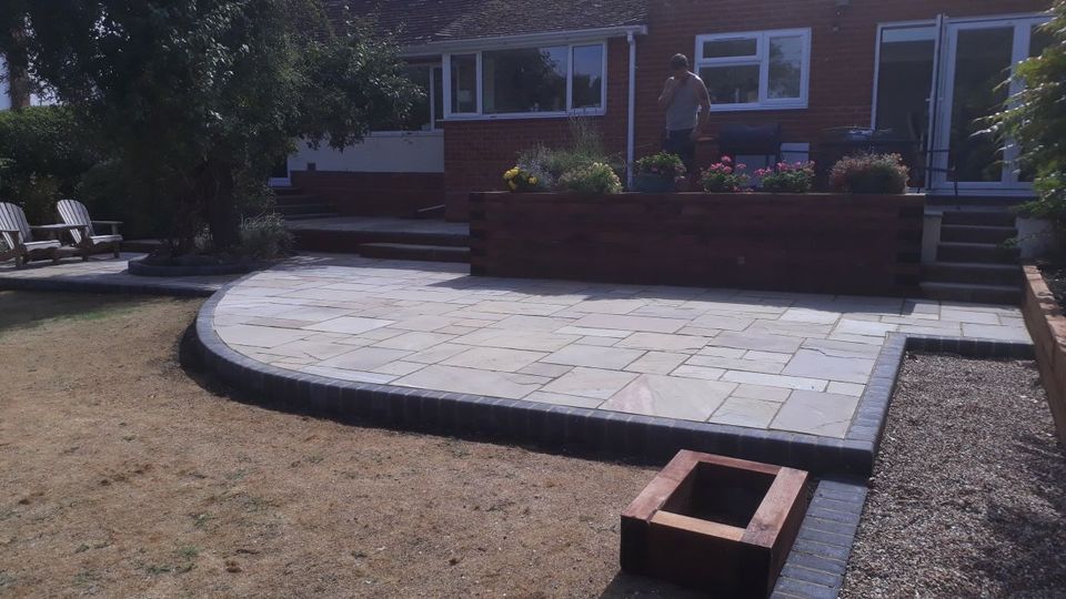 garden patios paving landscaping & design