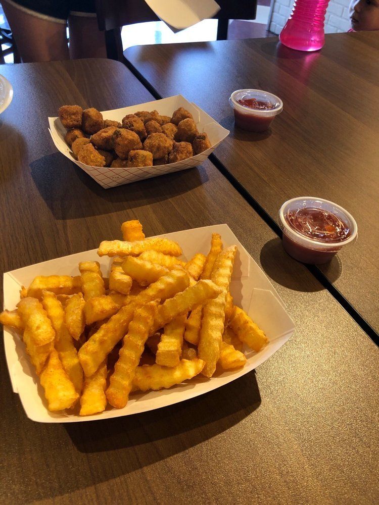 American Grill Food | Red's Grill | Houston, TX