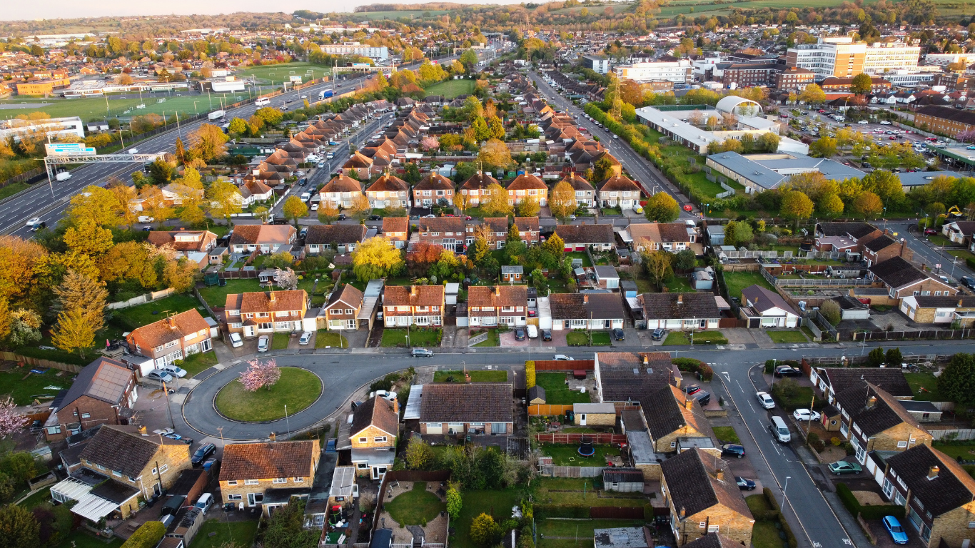Why the Suburbs Are Making a Comeback: 2025 Real Estate Trends