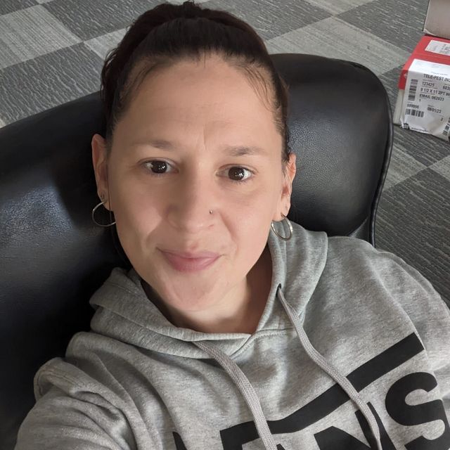 Sara Saunders's Instagram, Twitter & Facebook on IDCrawl