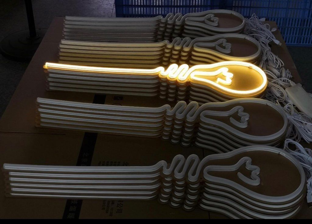 CUSTOM LED SIGNS