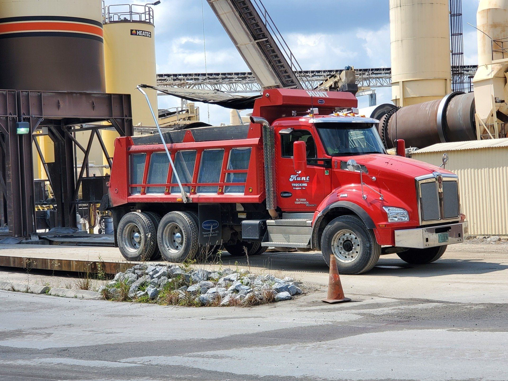 TJ Hunt Trucking Dump Truck Trailer And Flat Bed Services TJ Hunt Trucking Dump Truck Trailer And Flat Bed Services