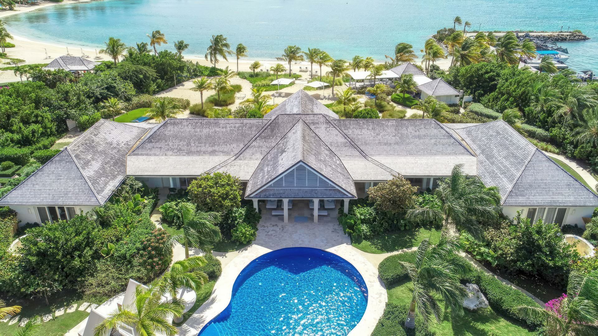 Tŷ Compton Eight Bedroom Luxury Villa -Jumby Bay Island Resort Antigua ...