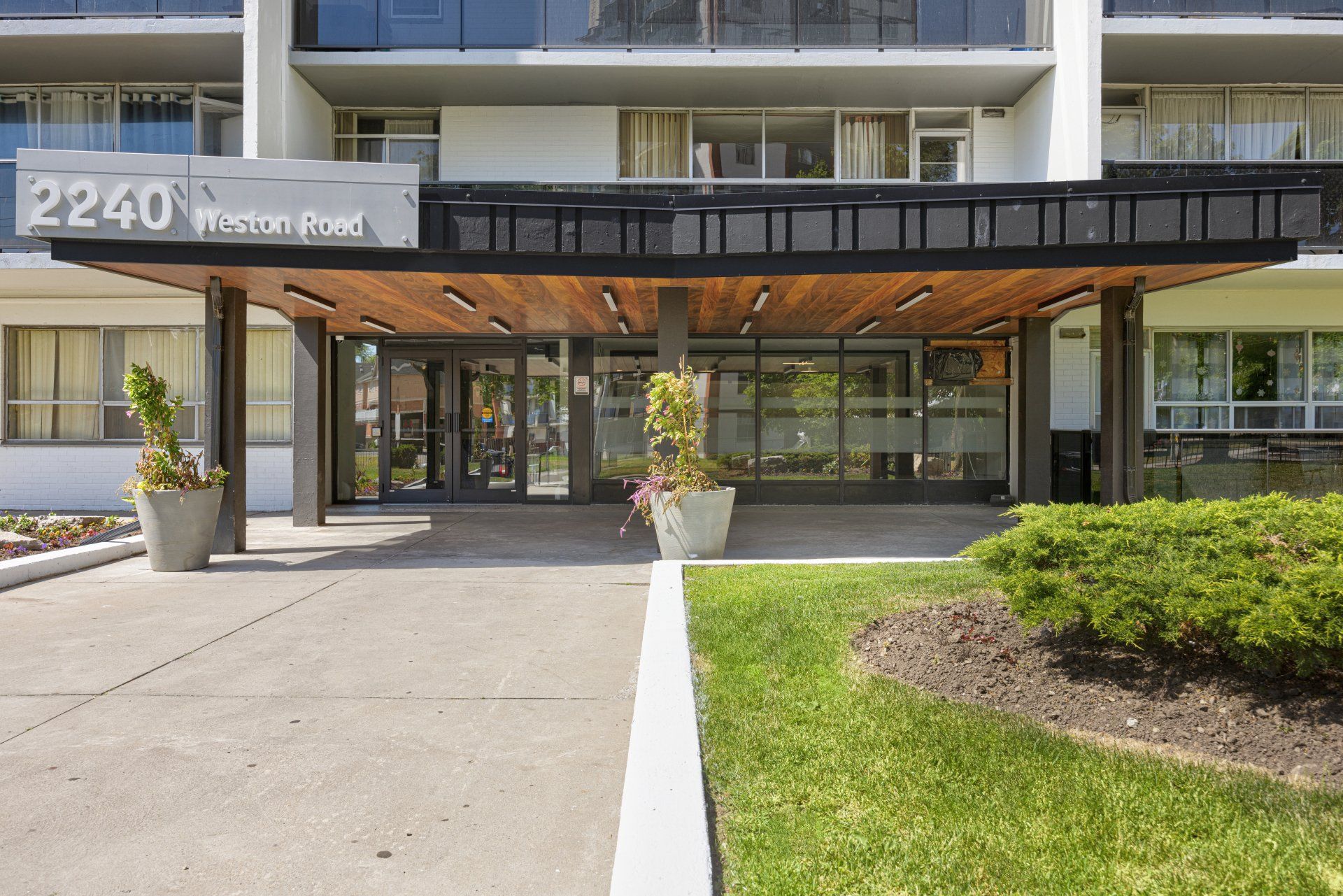 2240 Weston Rd. Apartments for Rent near Lawrence Ave. W.