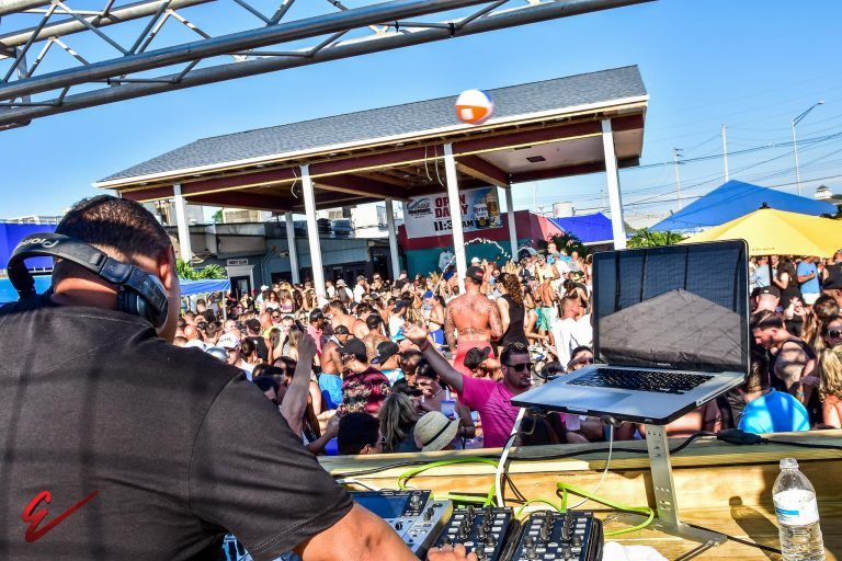 Pool Party | Neptune, NJ | Headliner Oasis