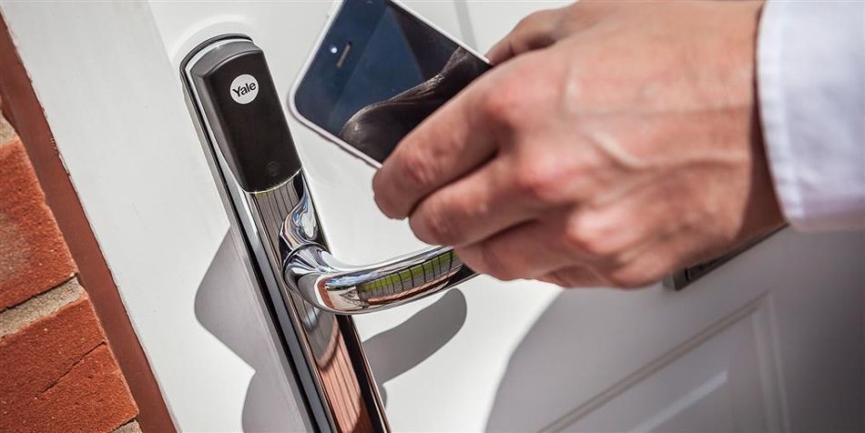 What is a Smart Lock and Should You Be Considering to Get One?