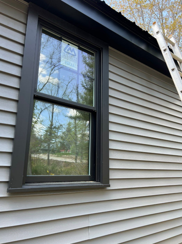 Black Vinyl Windows New & Replacement Windows | JELD WEN Windows