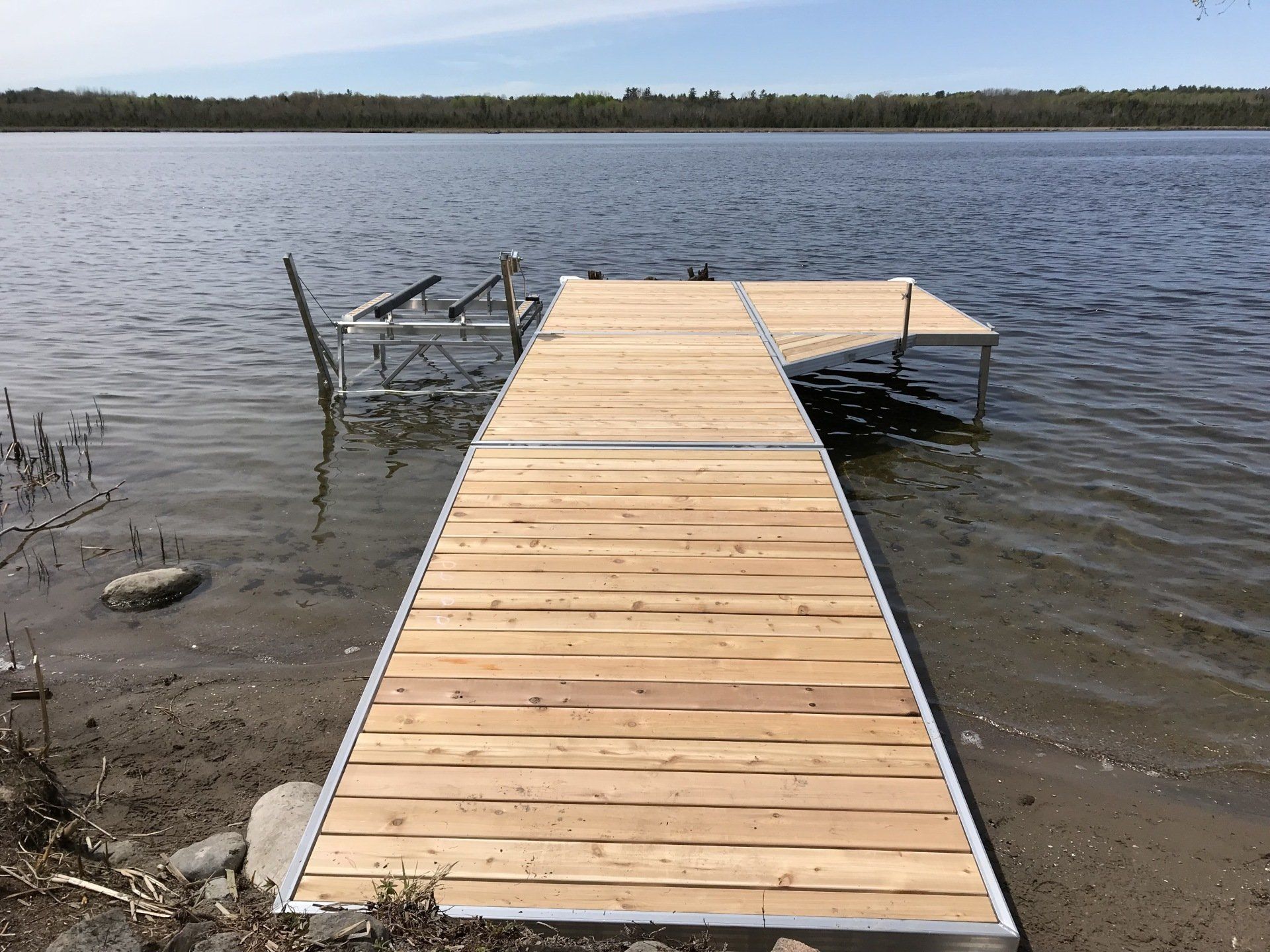 C&M Superior Systems - Pole Docks
