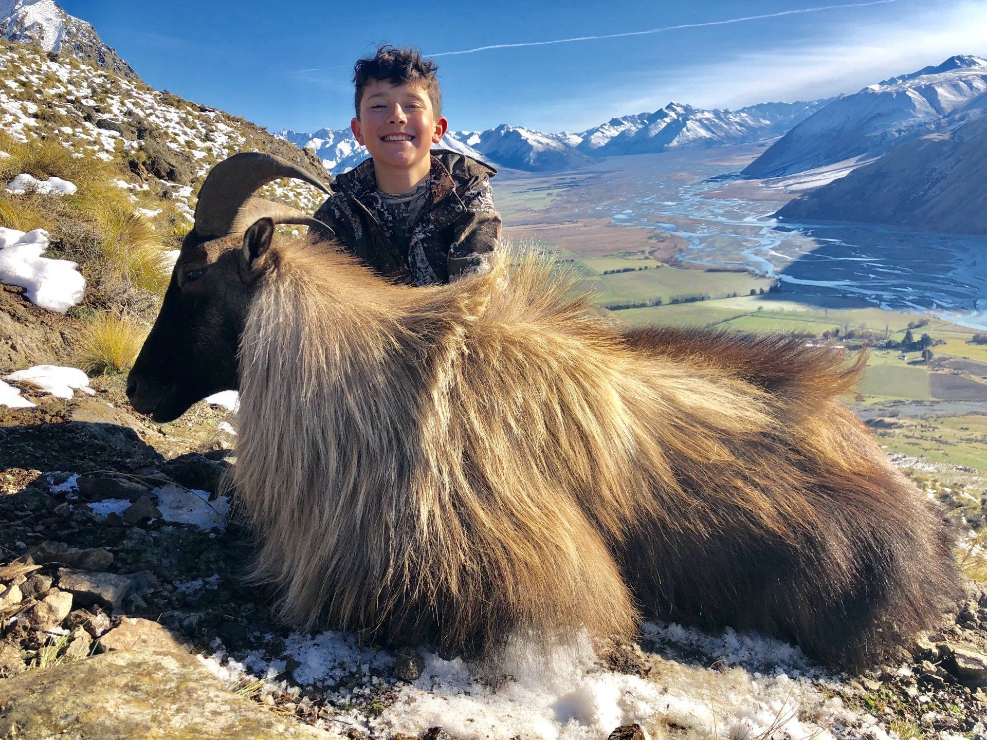 Hunt for Himalayan Tahr - Lochinvar Safaris New Zealand