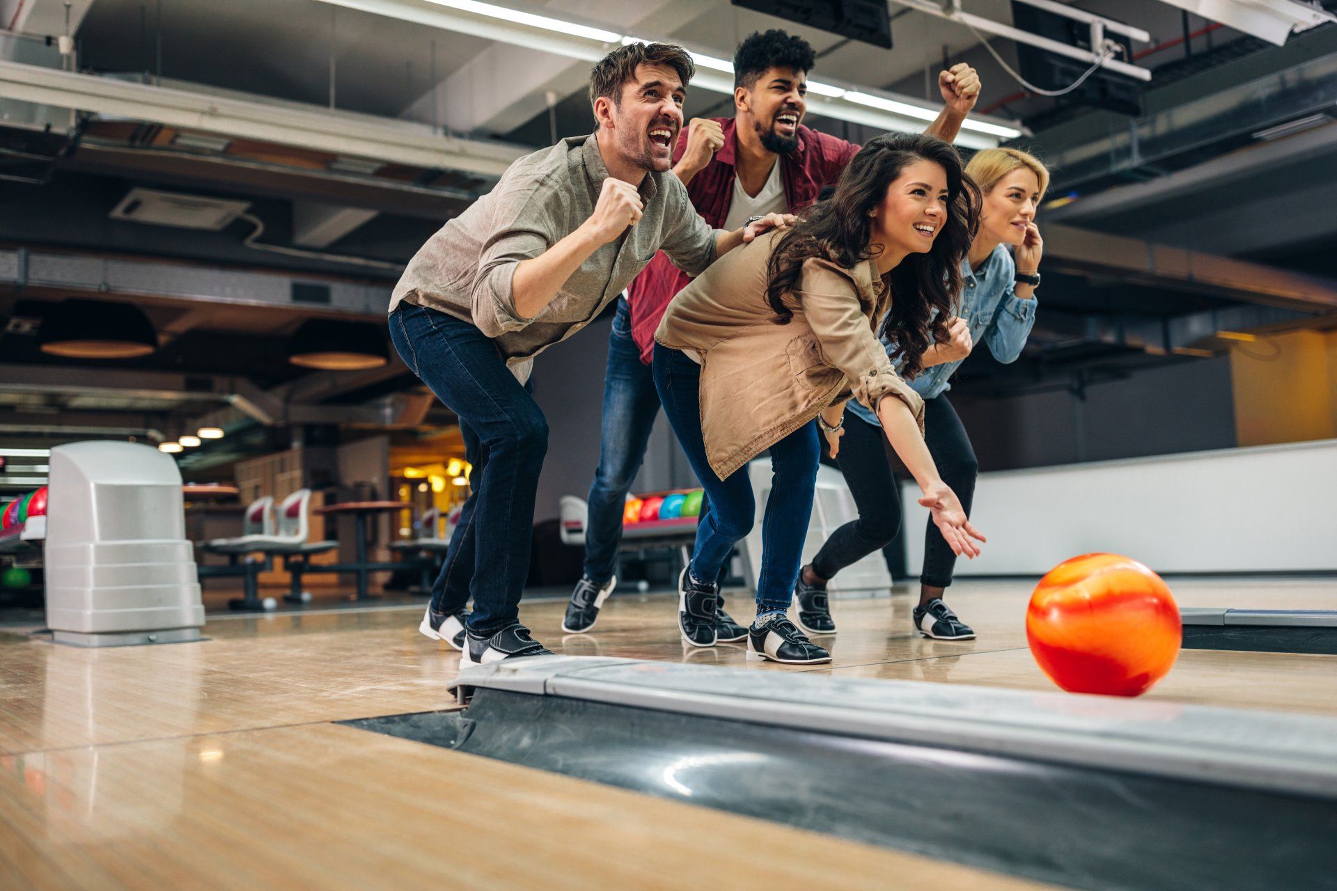 Hamilton Lanes and Family Entertainment Center