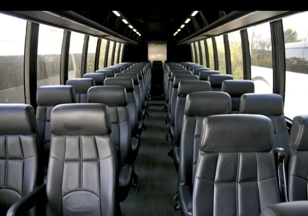 Shuttle Bus Service | Royal Carriage Limousine