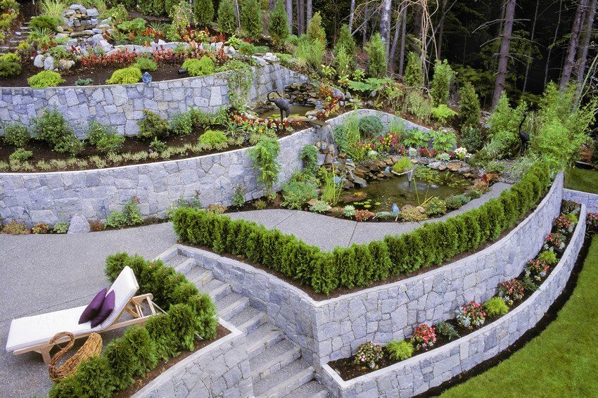 Building a Stone Retaining Wall: What You Should Know