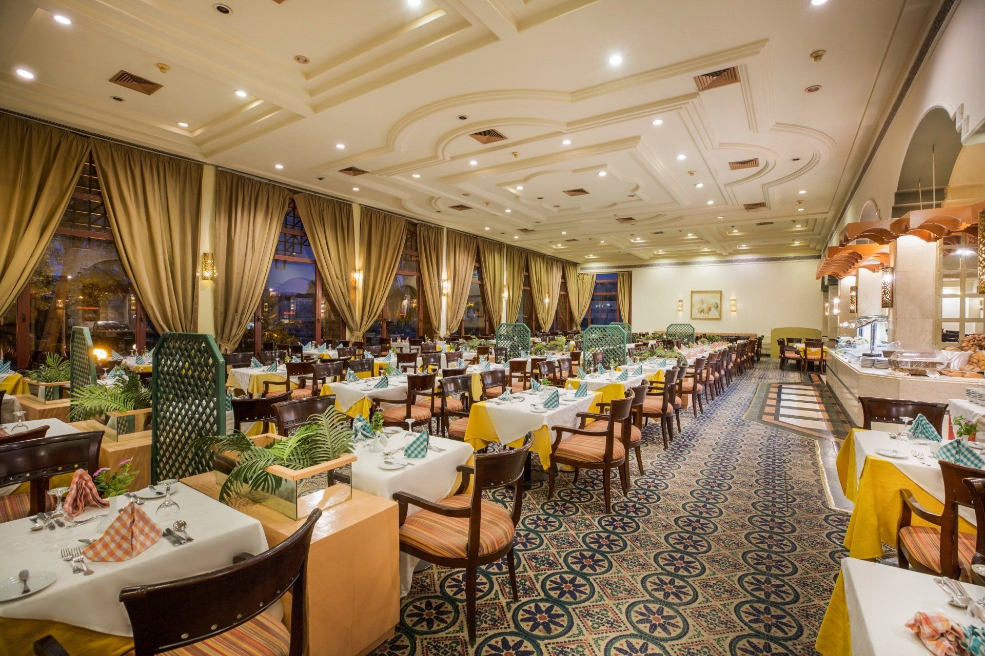 Isis Island Aswan - Restaurants & Bars | Pyramisa Hotels