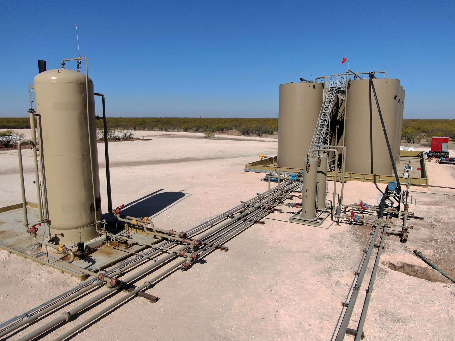 Tank Batteries | Lamesa, TX | Industrial Hose & Oilfield Supply