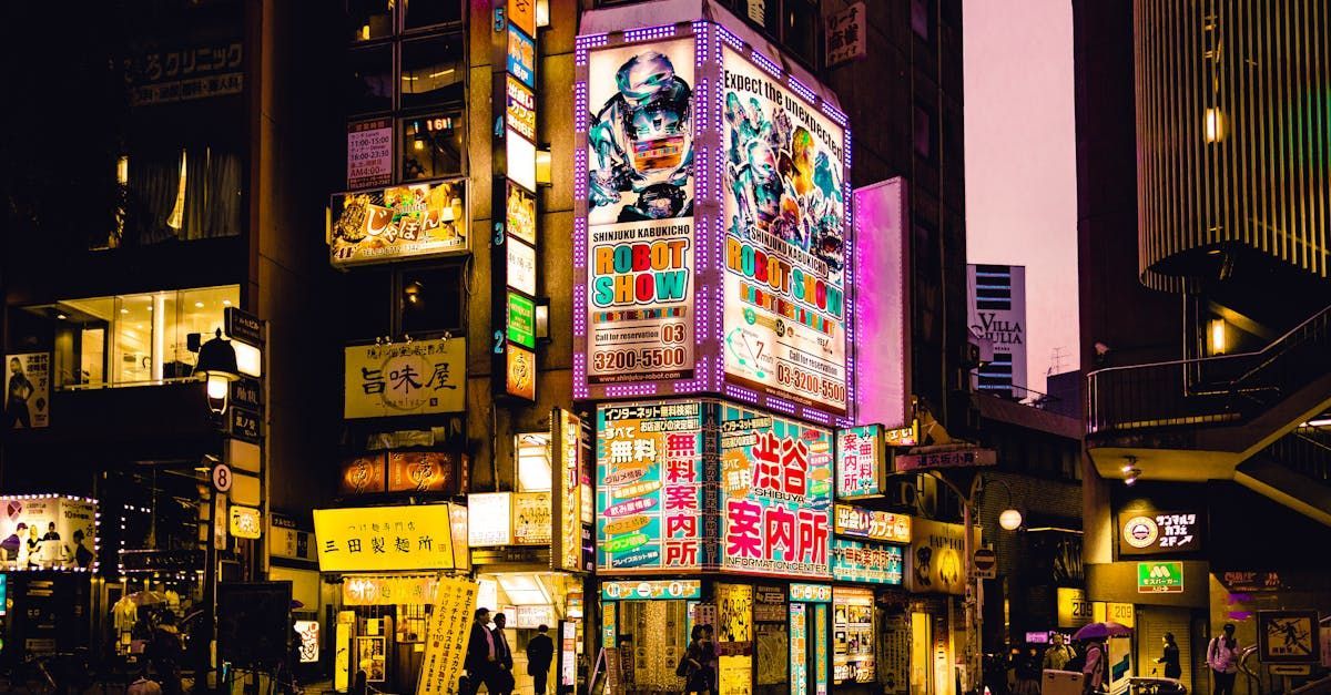 Comparing Static, Mobile, and Digital Billboards - BrandXR