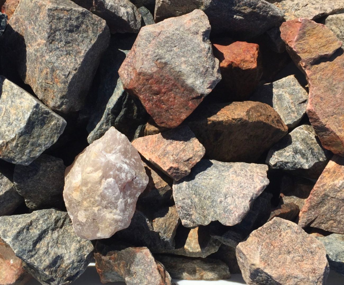 Landscape Materials - Stone, Mulch, Sand & More | Oshkosh WI