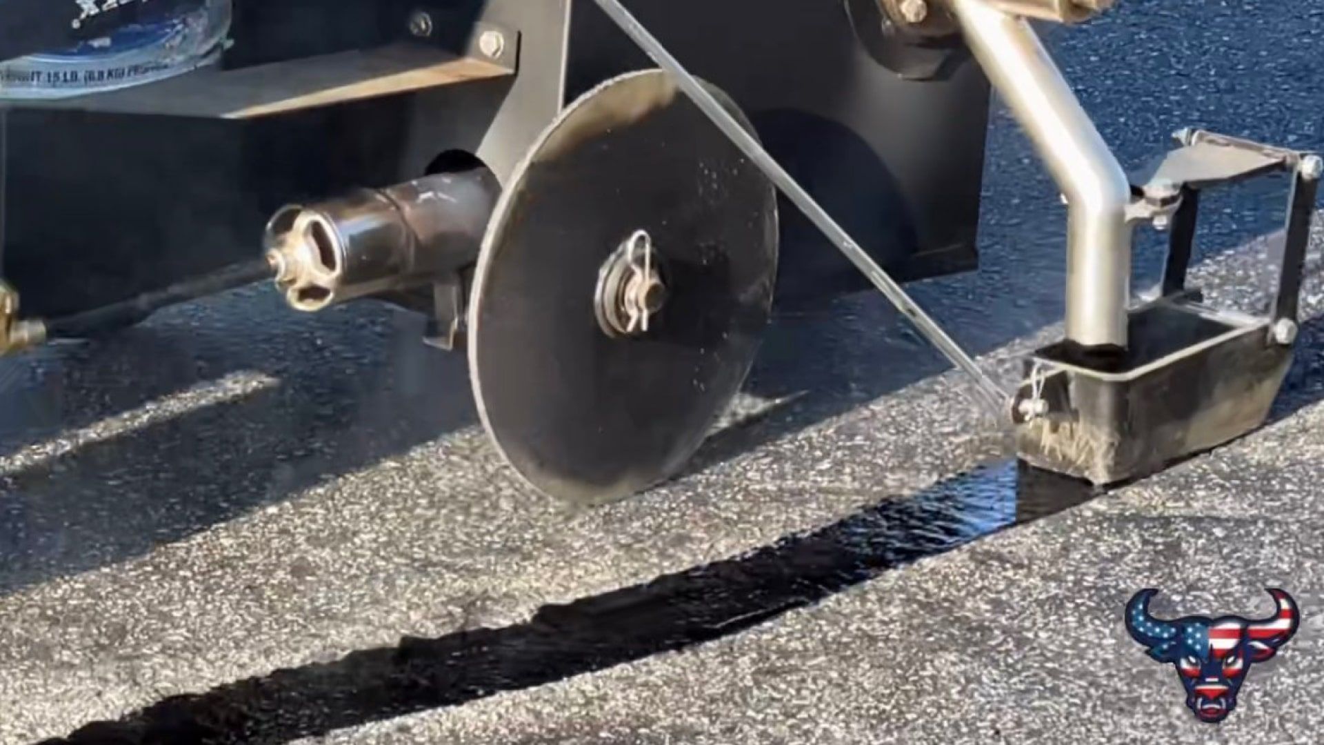 Asphalt Crack Filling Services | Toro Striping, Inc.