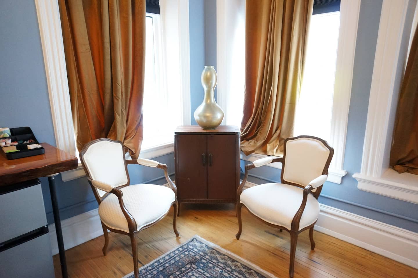 2 Queen Rooms | The Oliver Inn