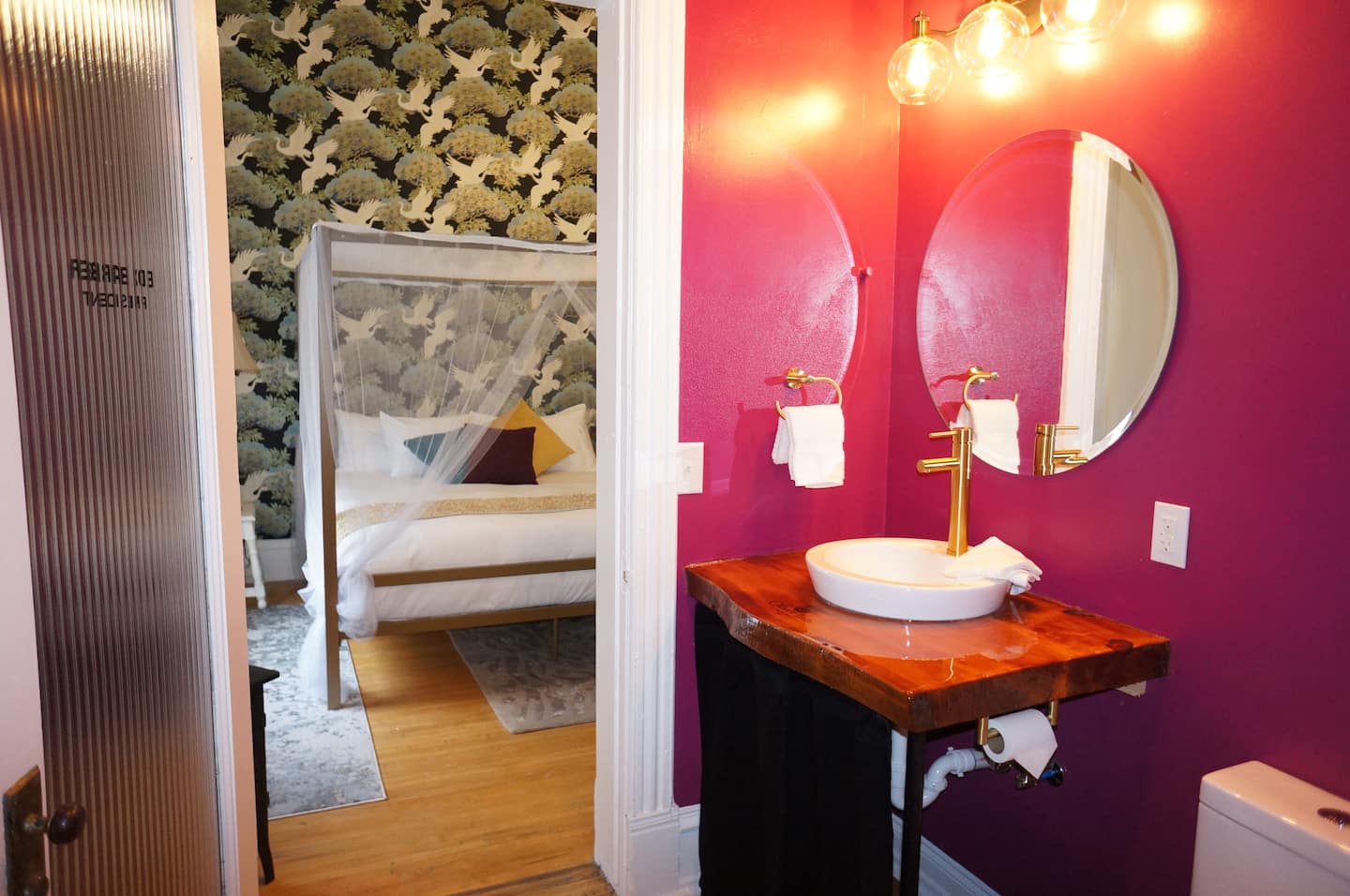 1 King Rooms | The Oliver Inn