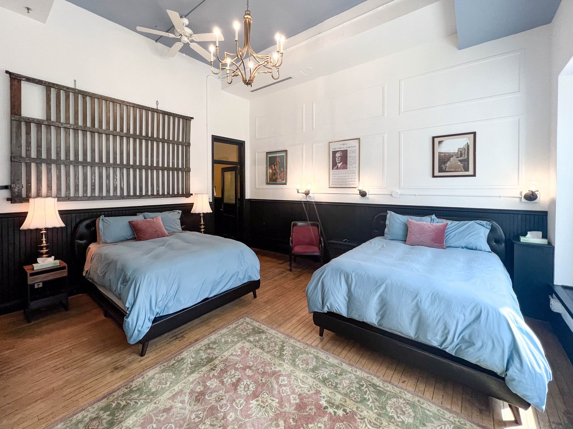 2 Queen Rooms | The Oliver Inn
