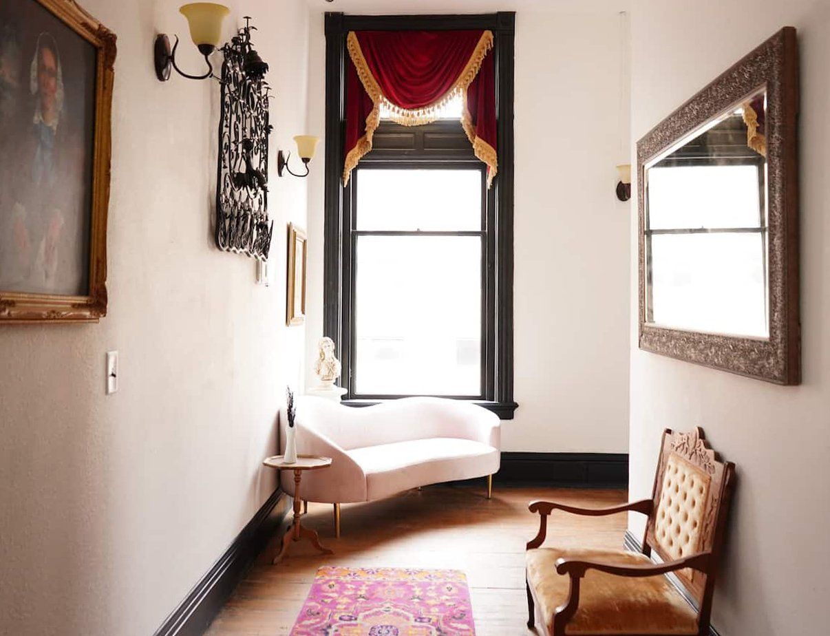 The Oliver Inn: Duluth's Downtown Boutique Hotel Awaits You