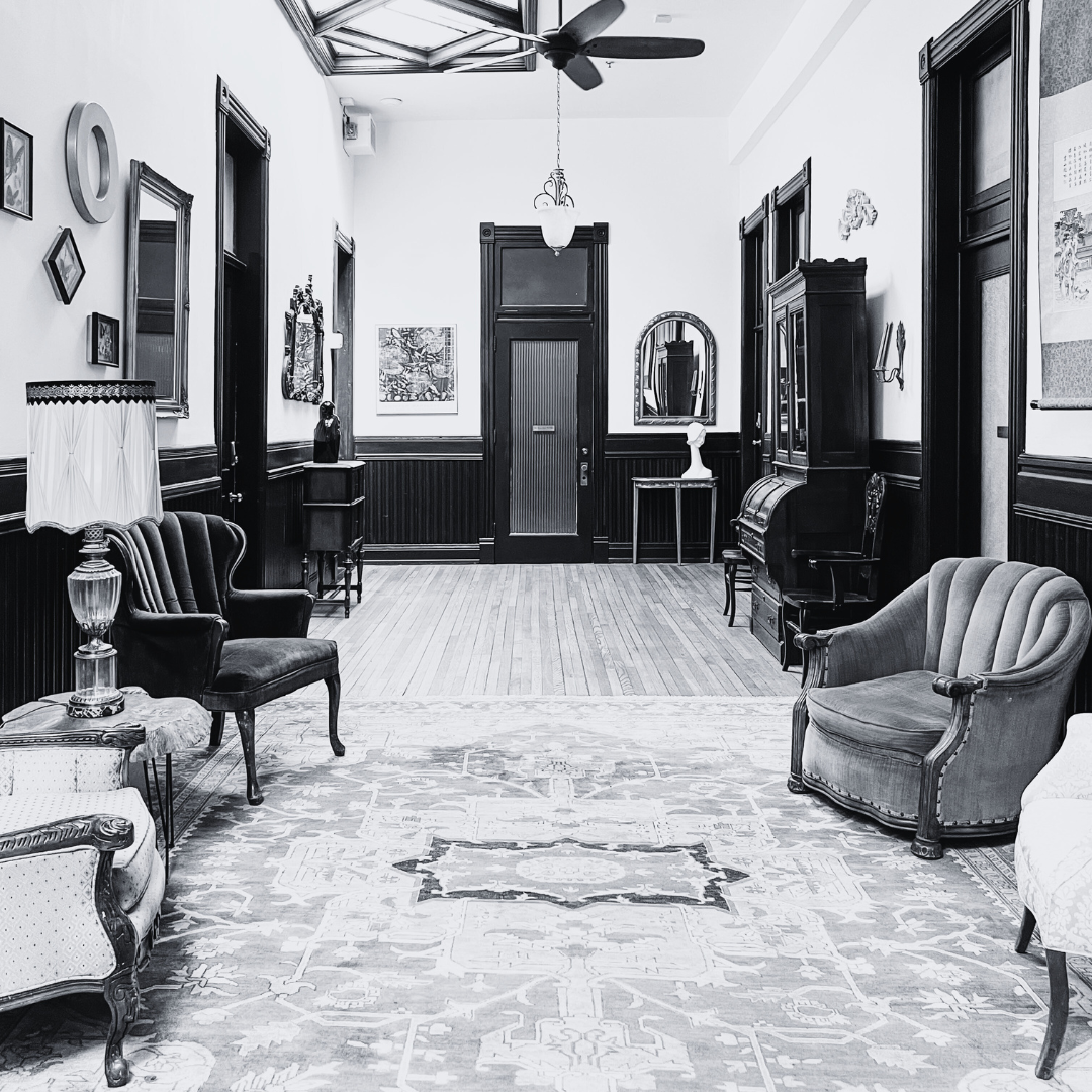 About Us | The Oliver Inn