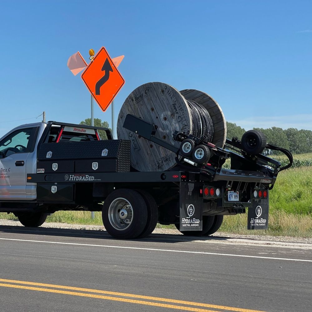 HydraBed® & Reellift by Triple C, Inc. | PRODUCTS