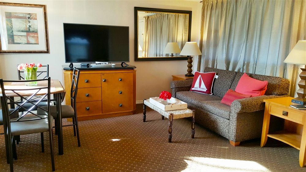 Cape Cod Rooms, Suites, and Vacation Homes | Starlight Lodge Cape Cod