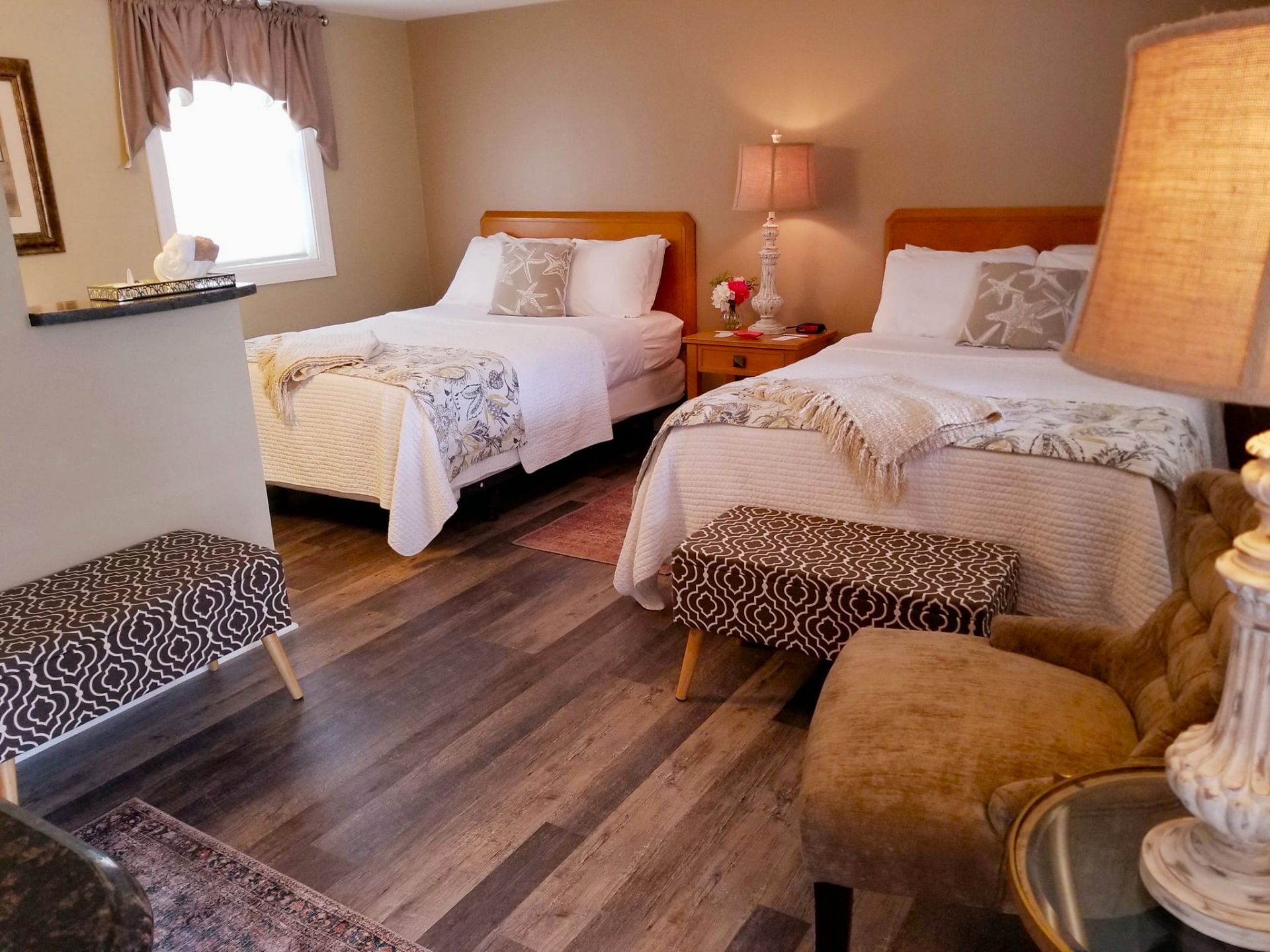 Cape Cod Rooms, Suites, and Vacation Homes | Starlight Lodge Cape Cod