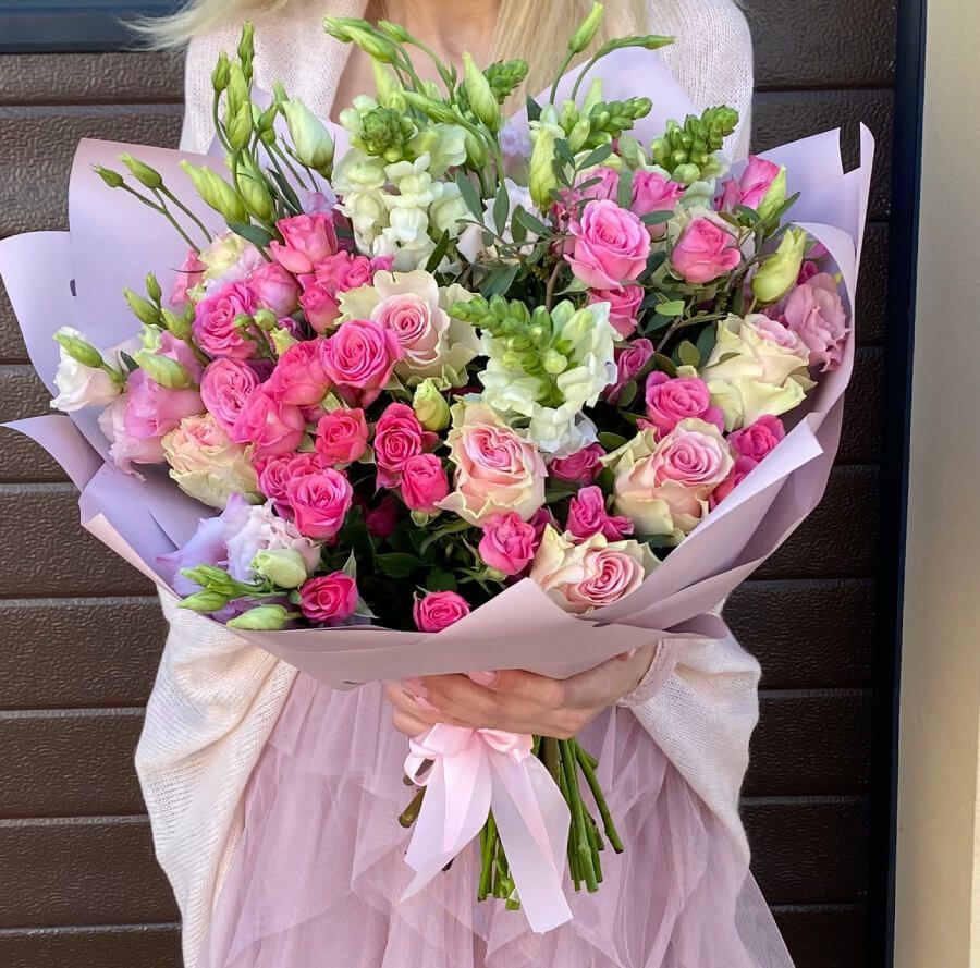 Ziedu kompozīcijas | Sant-Li ziedi un ziedu piegāde