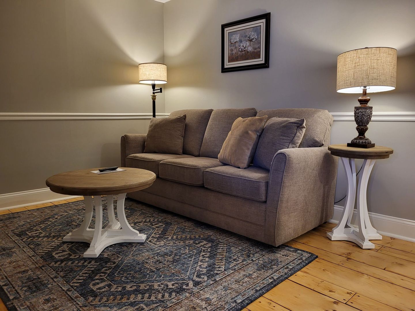 The Stowe Village Inn: Guest Rooms Located in Stowe Vermont