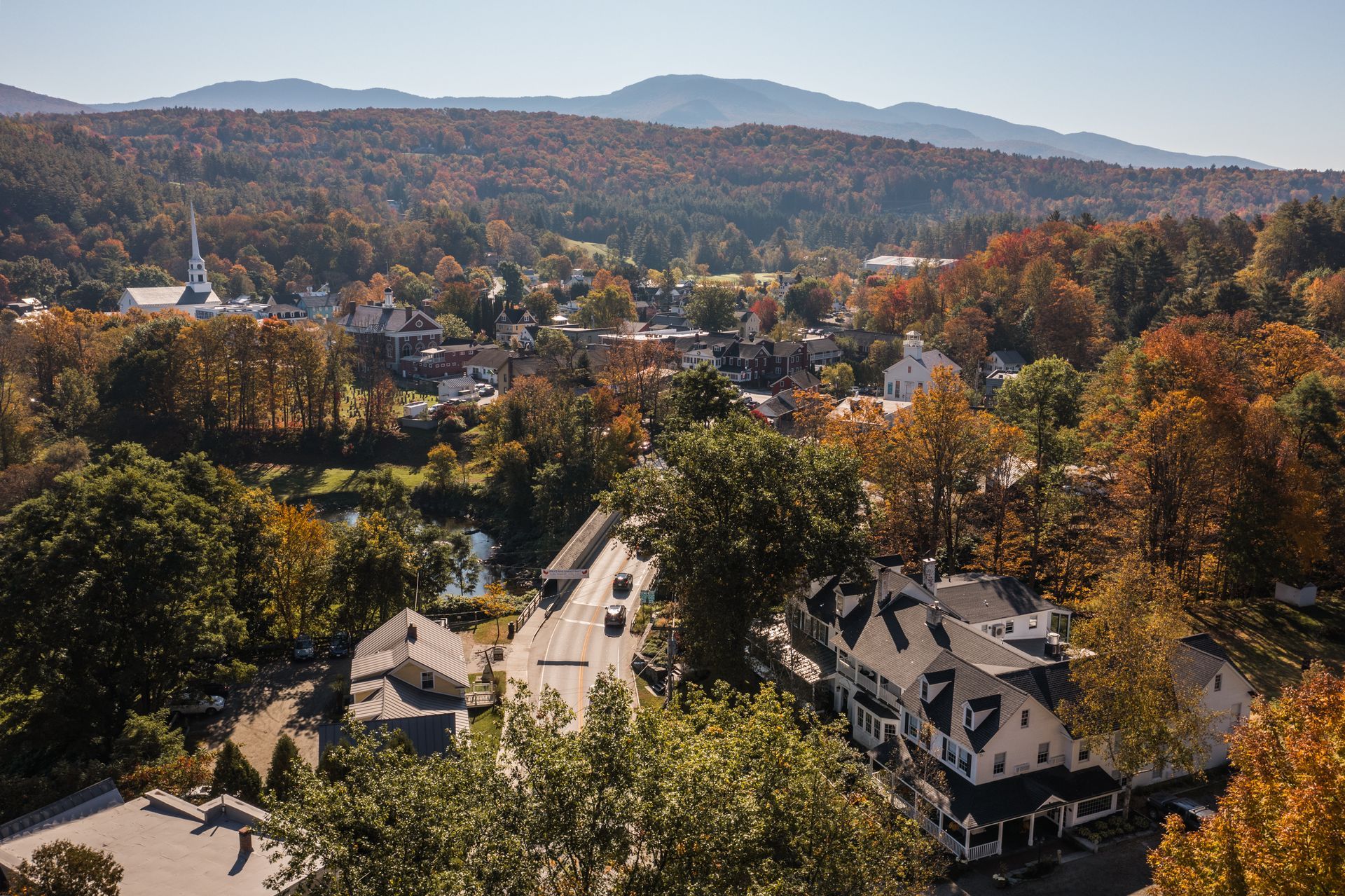 The Stowe Village Inn: Guest Rooms Located in Stowe Vermont