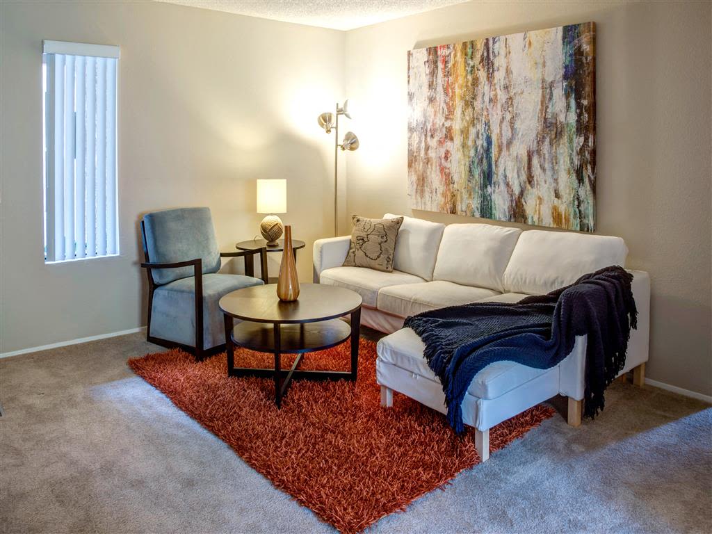 Oceanside, CA Apartments | River Oaks